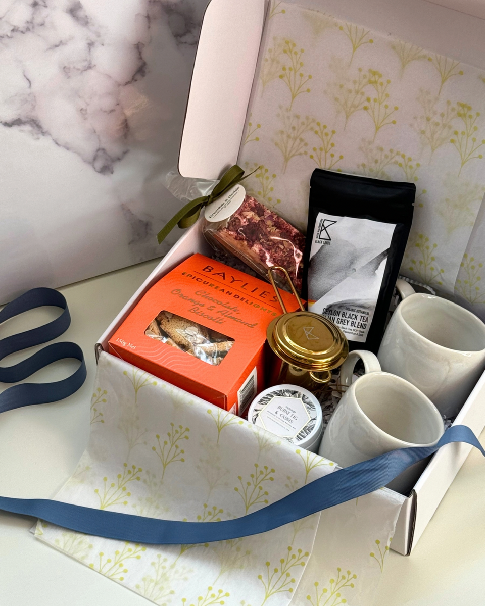 THE WARMTH & COMFORT GIFT BOX – Get Gifting
